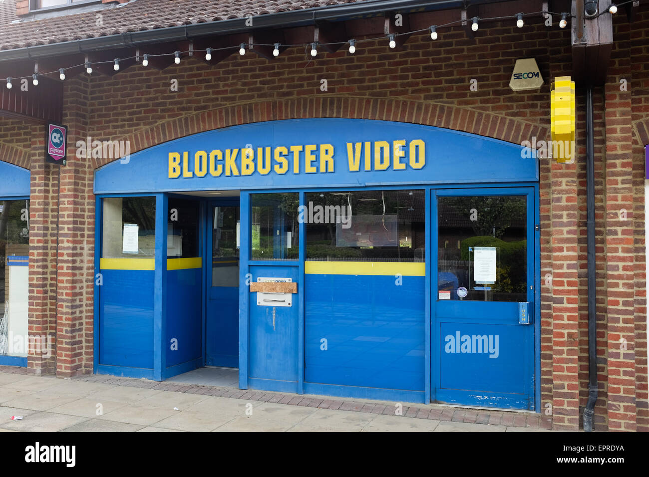 Blockbuster store hi-res stock photography and images - Alamy
