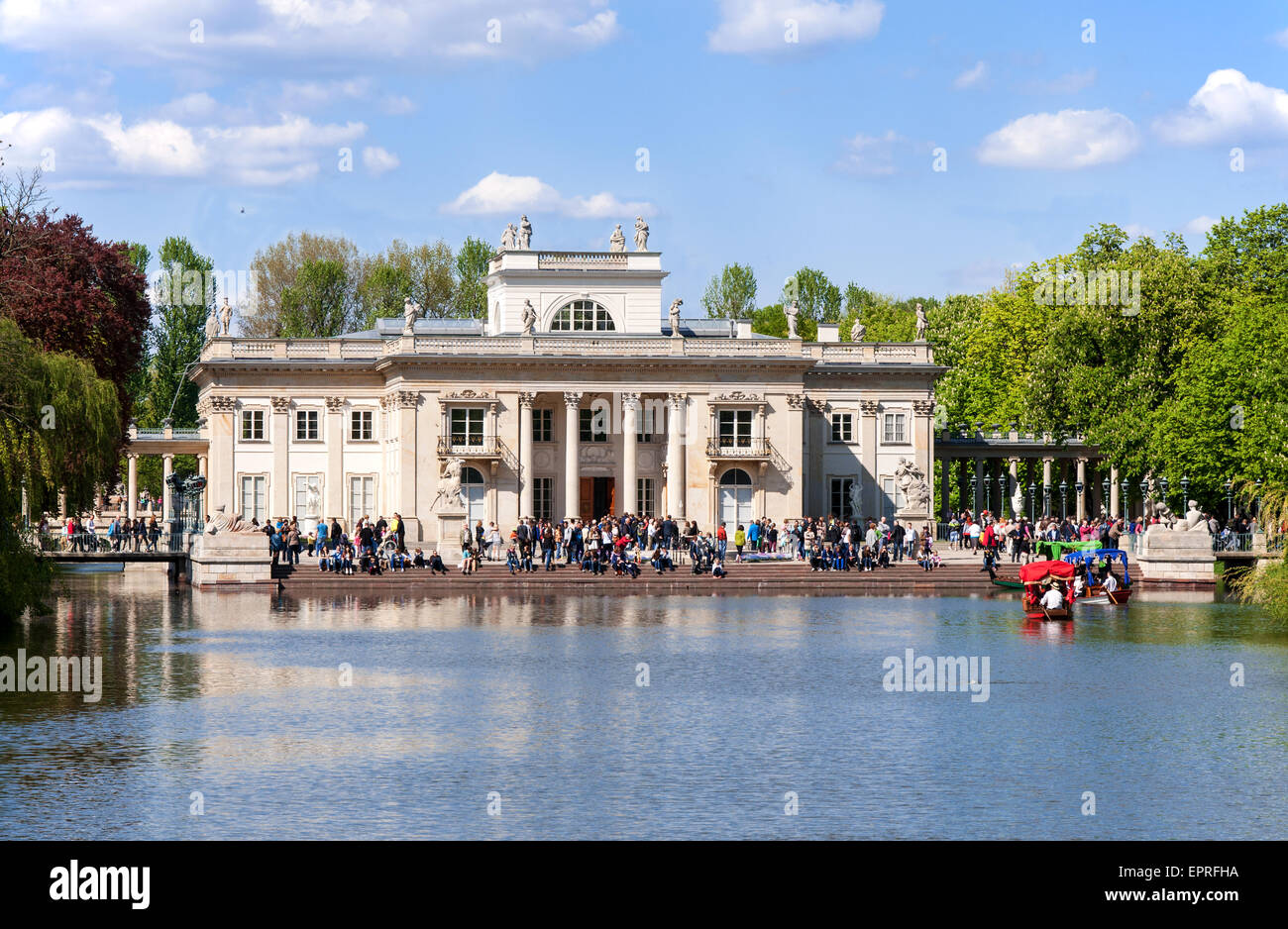 Neoclassical palace hi-res stock photography and images - Alamy