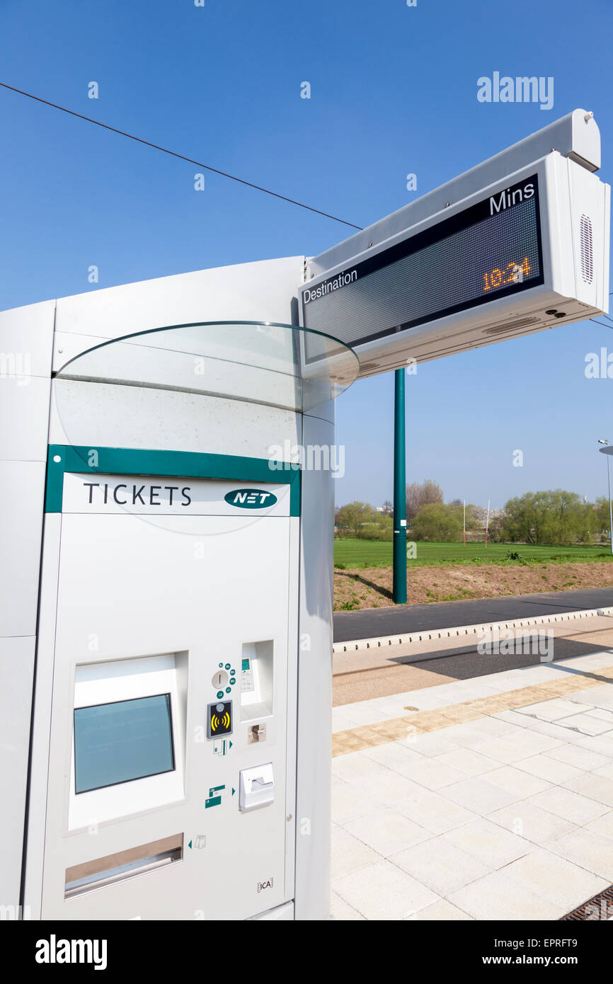 Ticket machine hi-res stock photography and images - Alamy