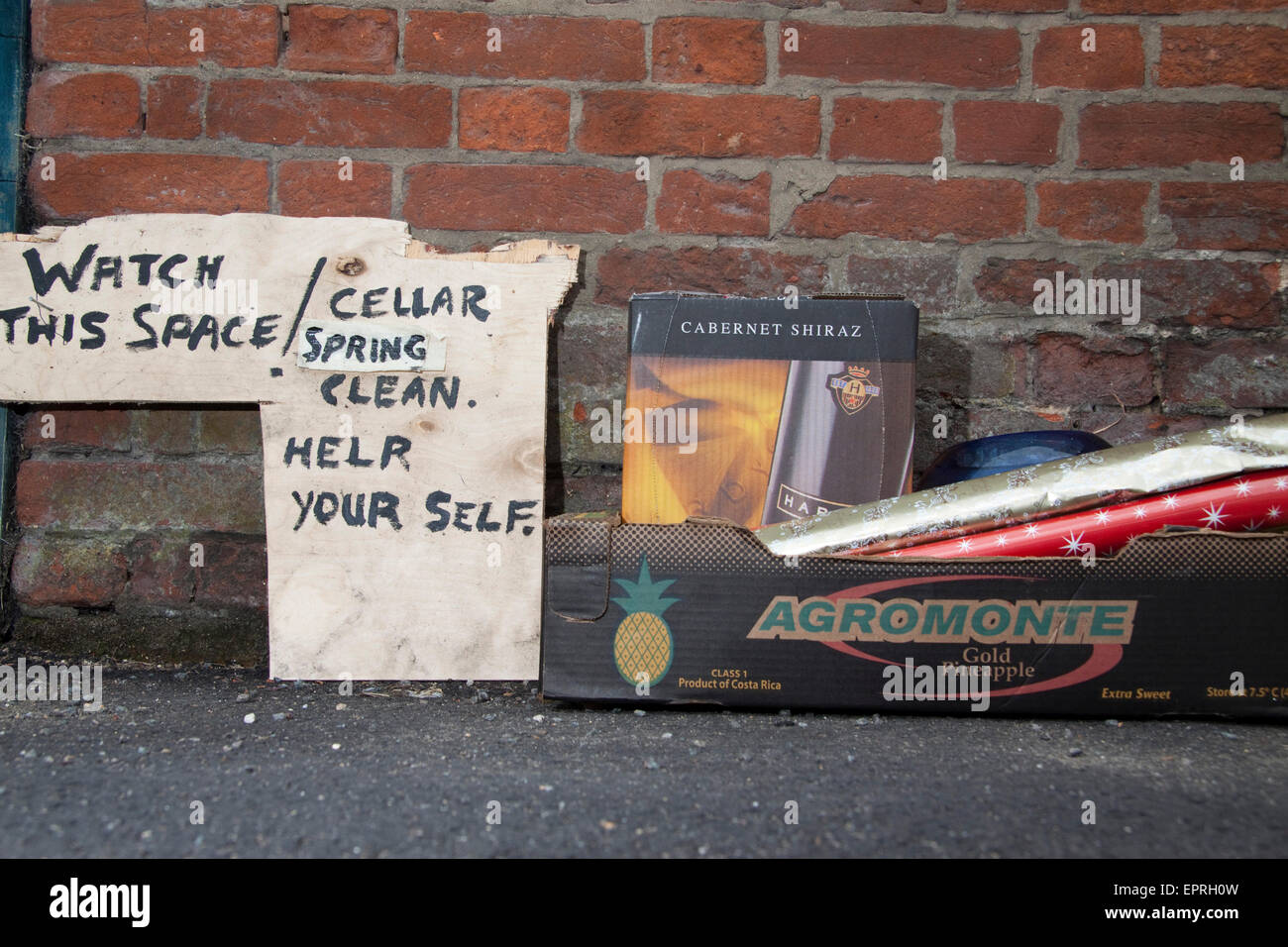 Watch this space/Cellar Sping Clean Help Your self Stock Photo - Alamy