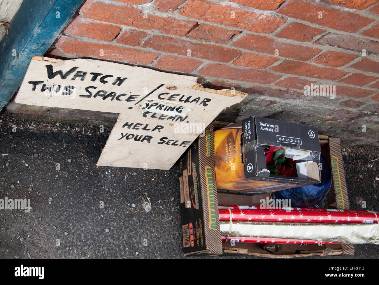 Clear out cellar hi-res stock photography and images - Alamy