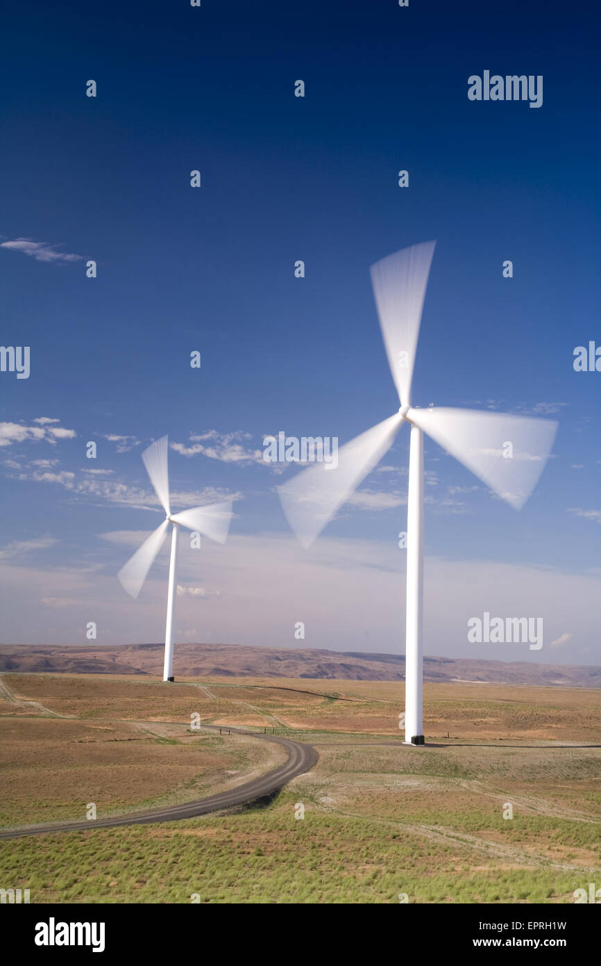 Windmills collecting wind energy on the Columbia River Gorge near ...