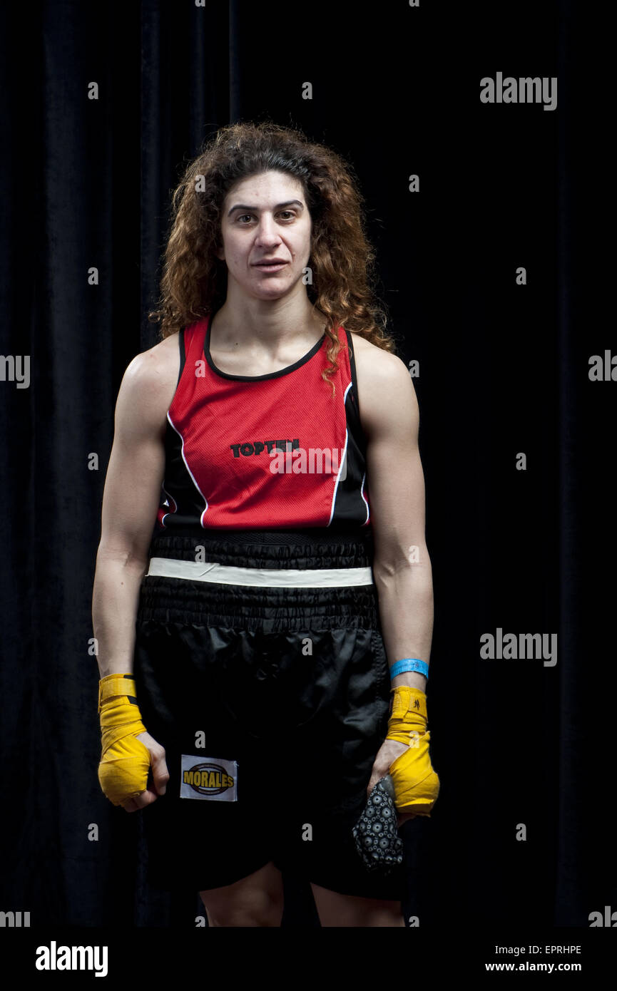 Semi long curly hair High Resolution Stock Photography and Images - Alamy