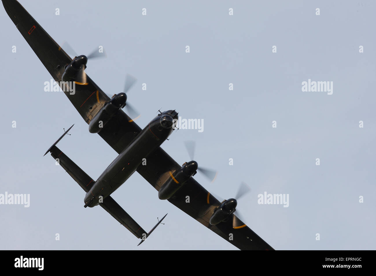 Avro Lancaster WW2 Heavy bomber in flight Stock Photo - Alamy