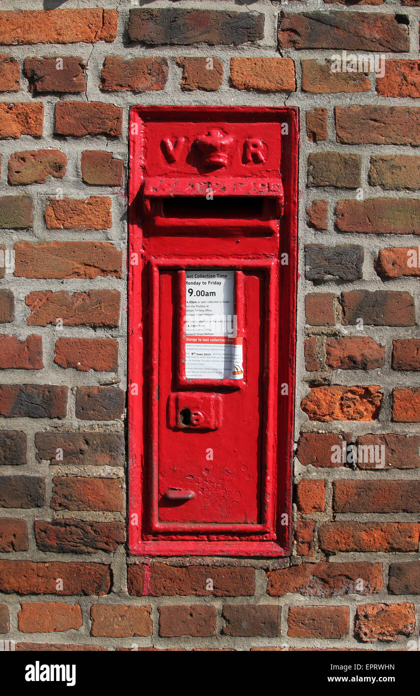 Red Victorian Royal Mail postbox set in brick wall in England, UK Stock ... Red Victorian Royal Mail postbox set in brick wall in England, UK Stock ...