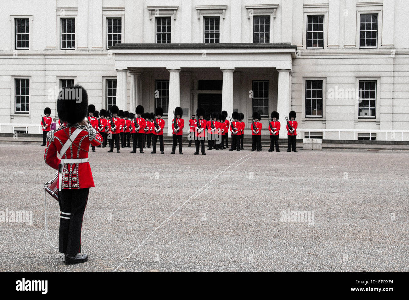 Red Guard Uniform Stock Photos & Red Guard Uniform Stock Images - Alamy