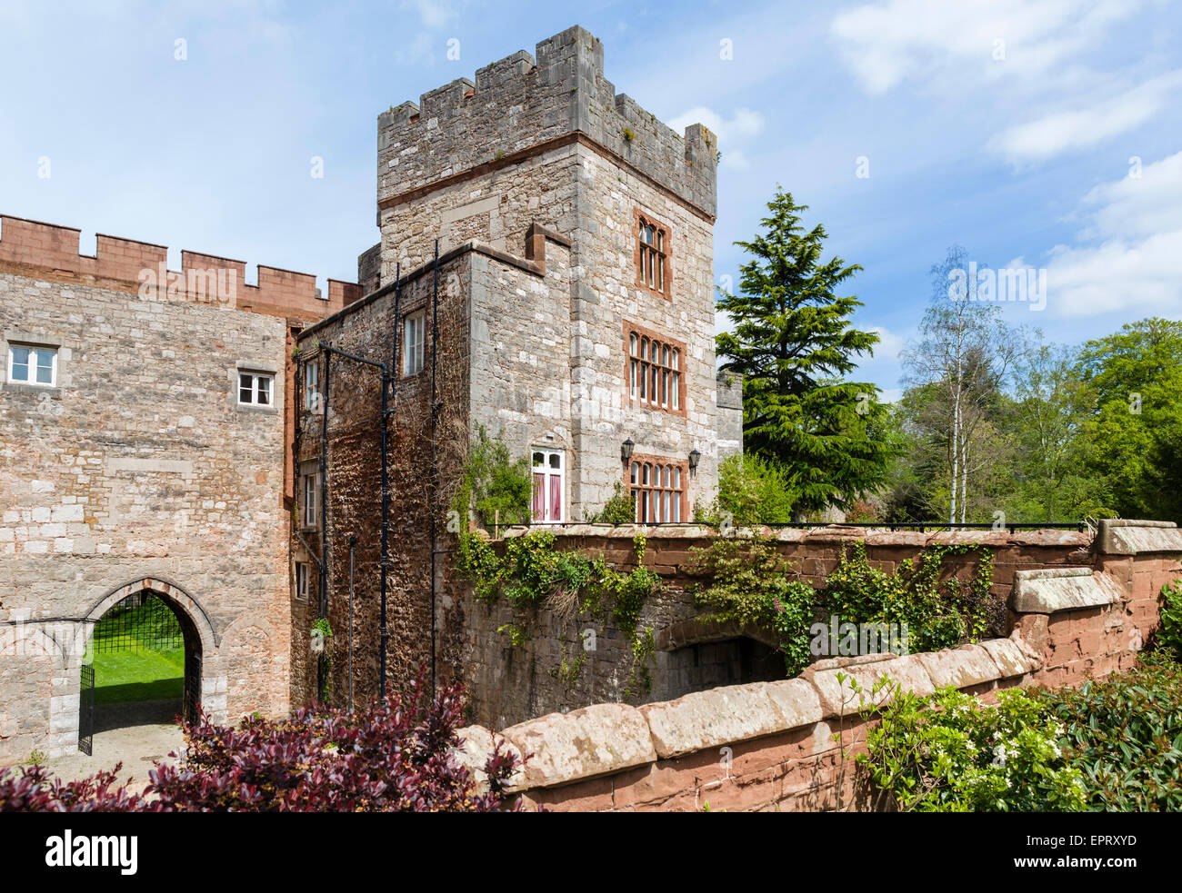 Ruthin Castle Hotel High Resolution Stock Photography and Images - Alamy