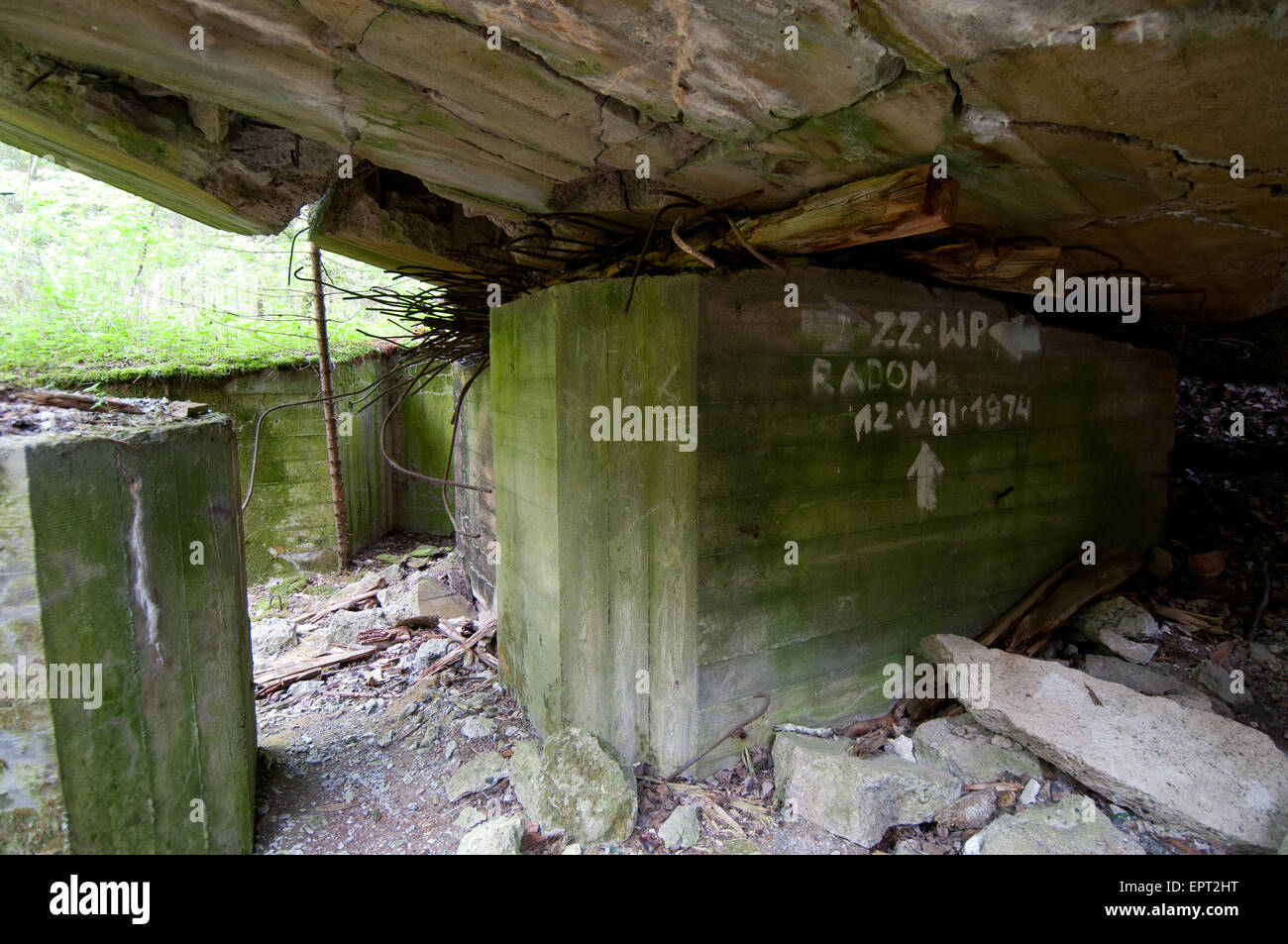 Guest bunker in Wolfsschanze, Hitler's Wolf's Lair Eastern Front ...