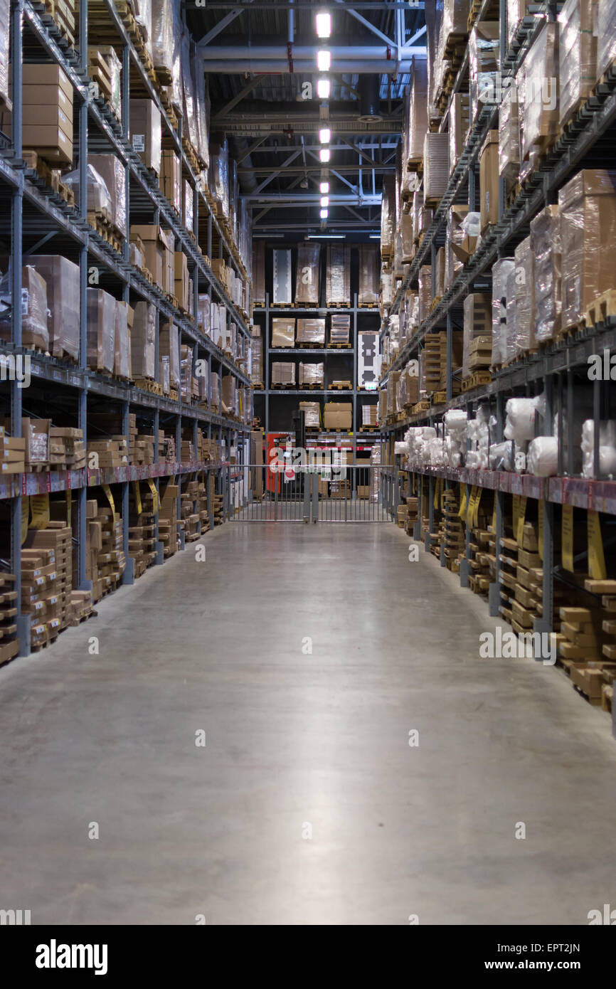 Warehouse racking hi-res stock photography and images - Alamy