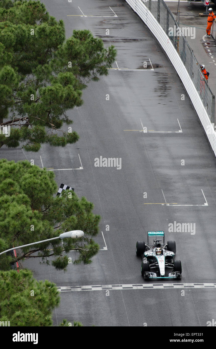 Lewis hamilton mercedes finish line hi-res stock photography and images ...