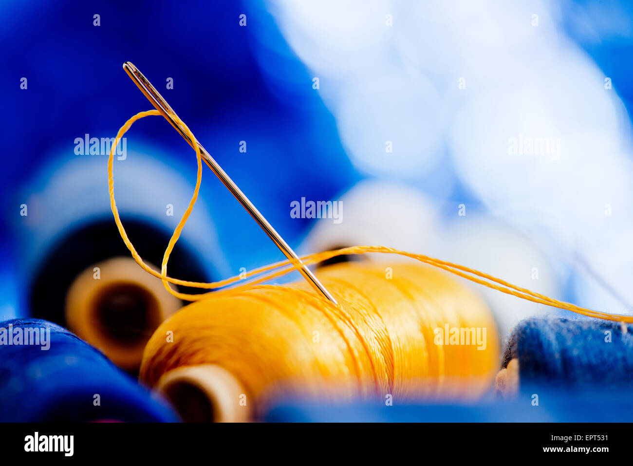 Suture needle hi-res stock photography and images - Alamy