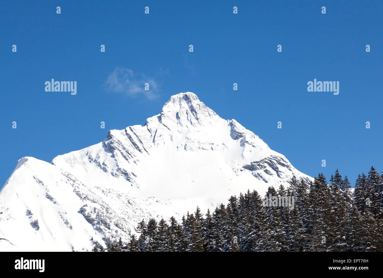Peak high hi-res stock photography and images - Alamy