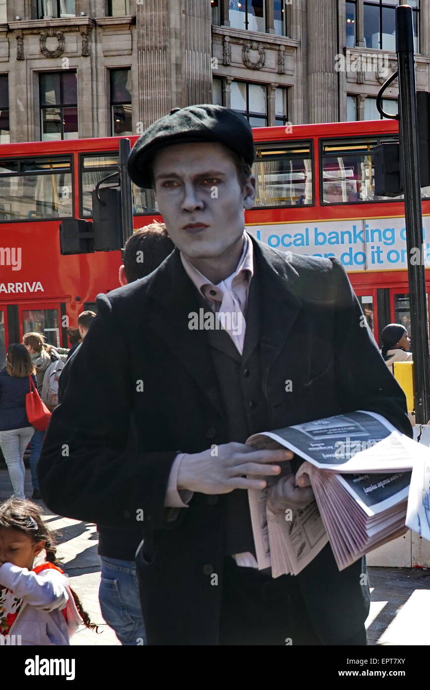 1920s london newspaper hi-res stock photography and images - Alamy