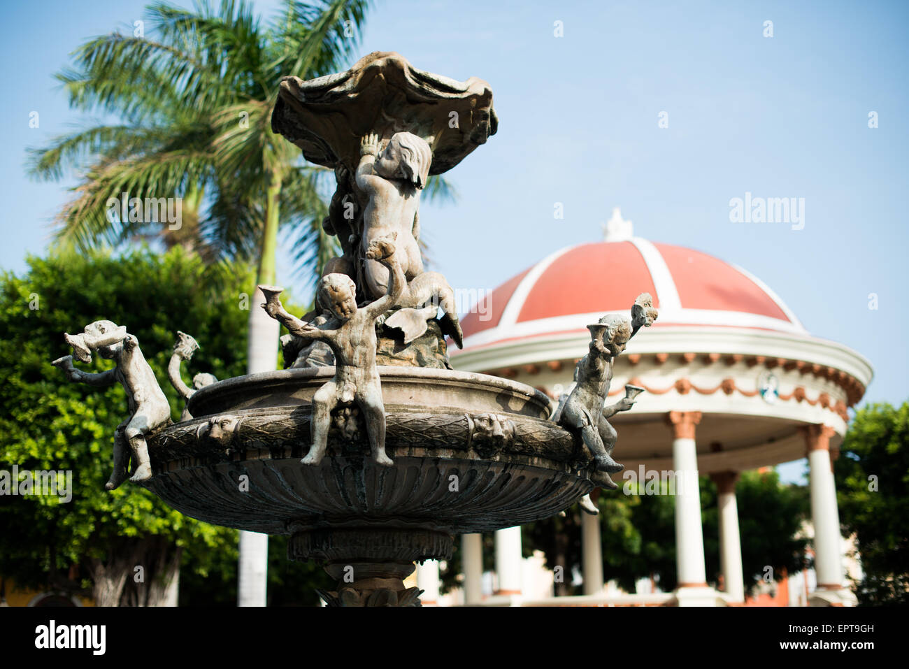 Granada nicaragua old town hi-res stock photography and images - Alamy