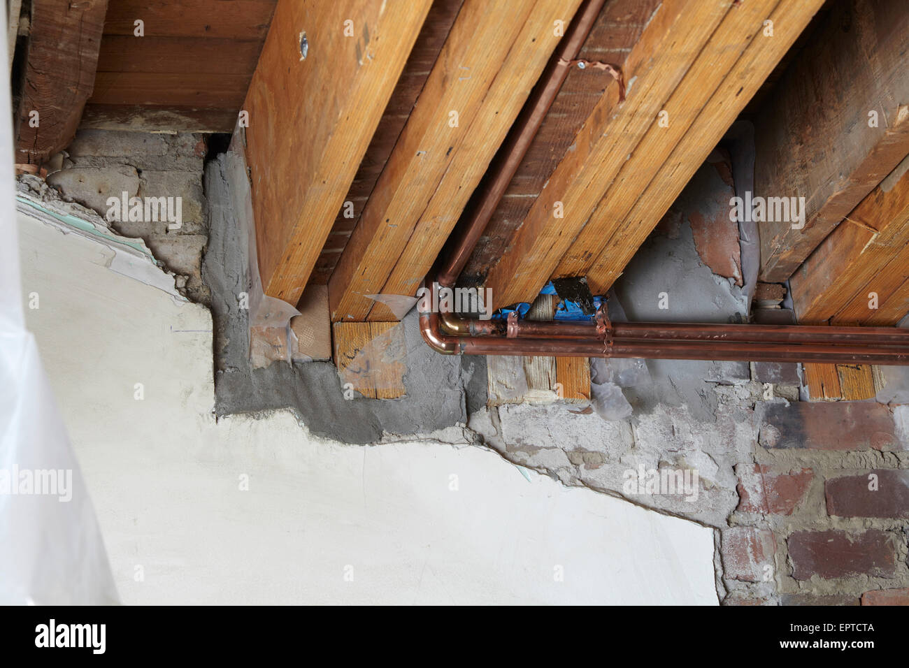 Metal ceiling support under hi-res stock photography and images - Alamy