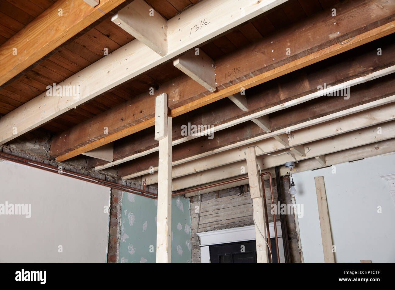 Metal ceiling support under hi-res stock photography and images - Alamy