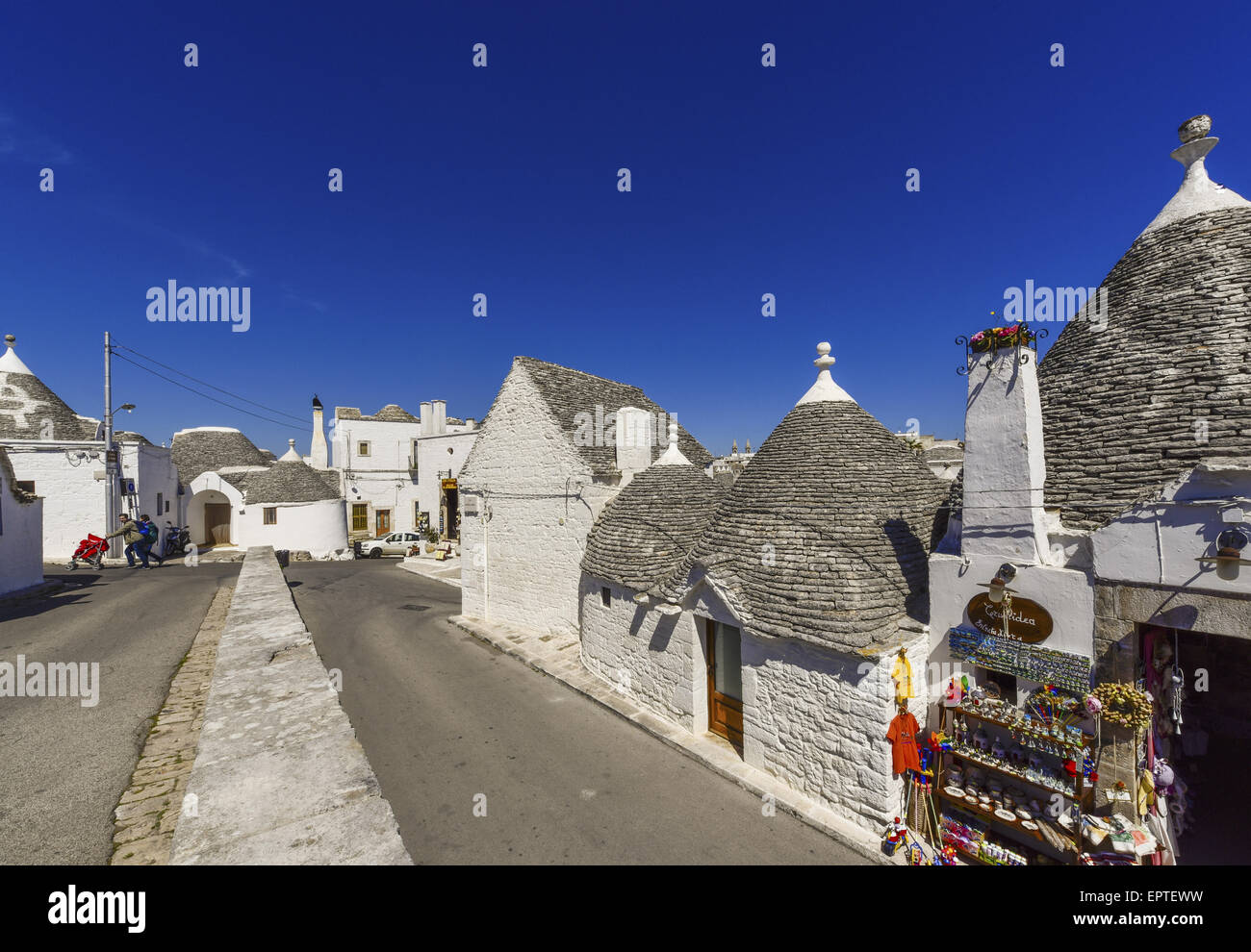 Trullo, Trulli, Alberobello, Apulia, Italy, UNESCO World Heritage Site ...