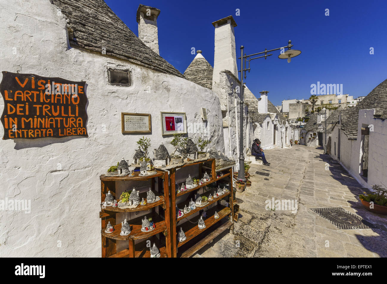 Trullo, Trulli, Alberobello, Apulia, Italy, UNESCO World Heritage Site ...