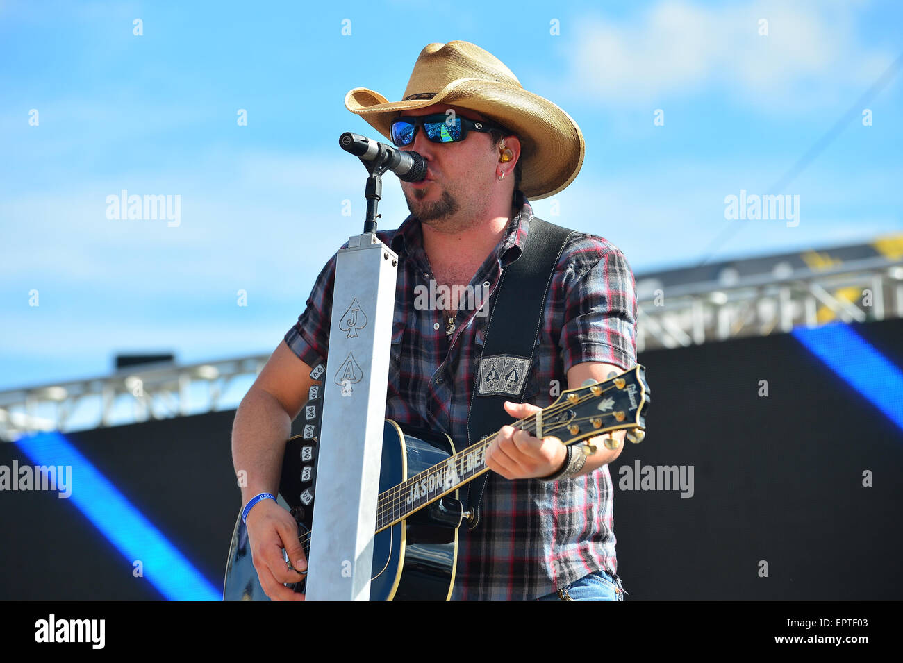 2014 NASCAR Sprint Cup Series, Ford EcoBoost 400 held at the Homestead ...