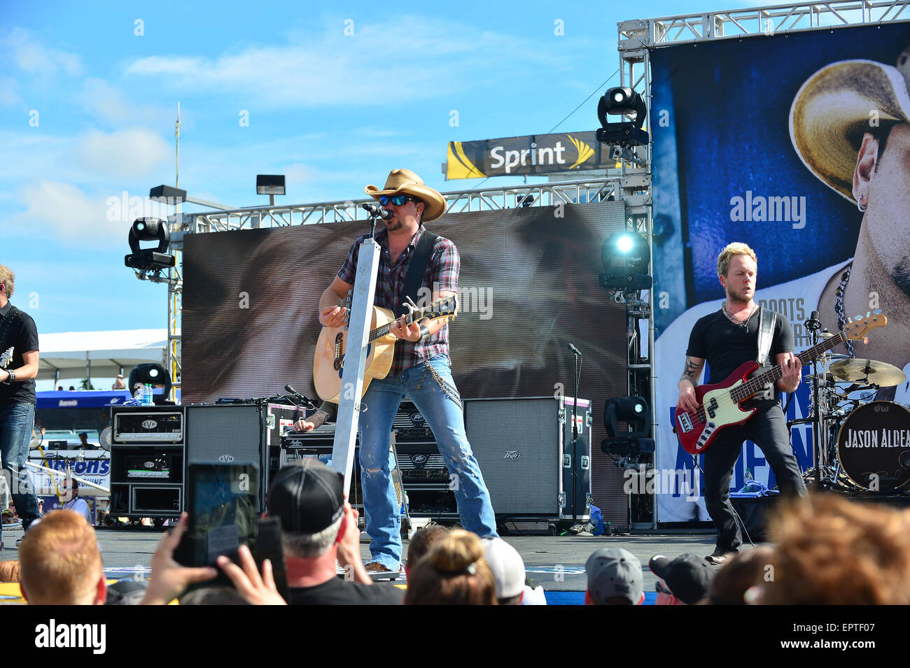 2014 NASCAR Sprint Cup Series, Ford EcoBoost 400 held at the Homestead ...
