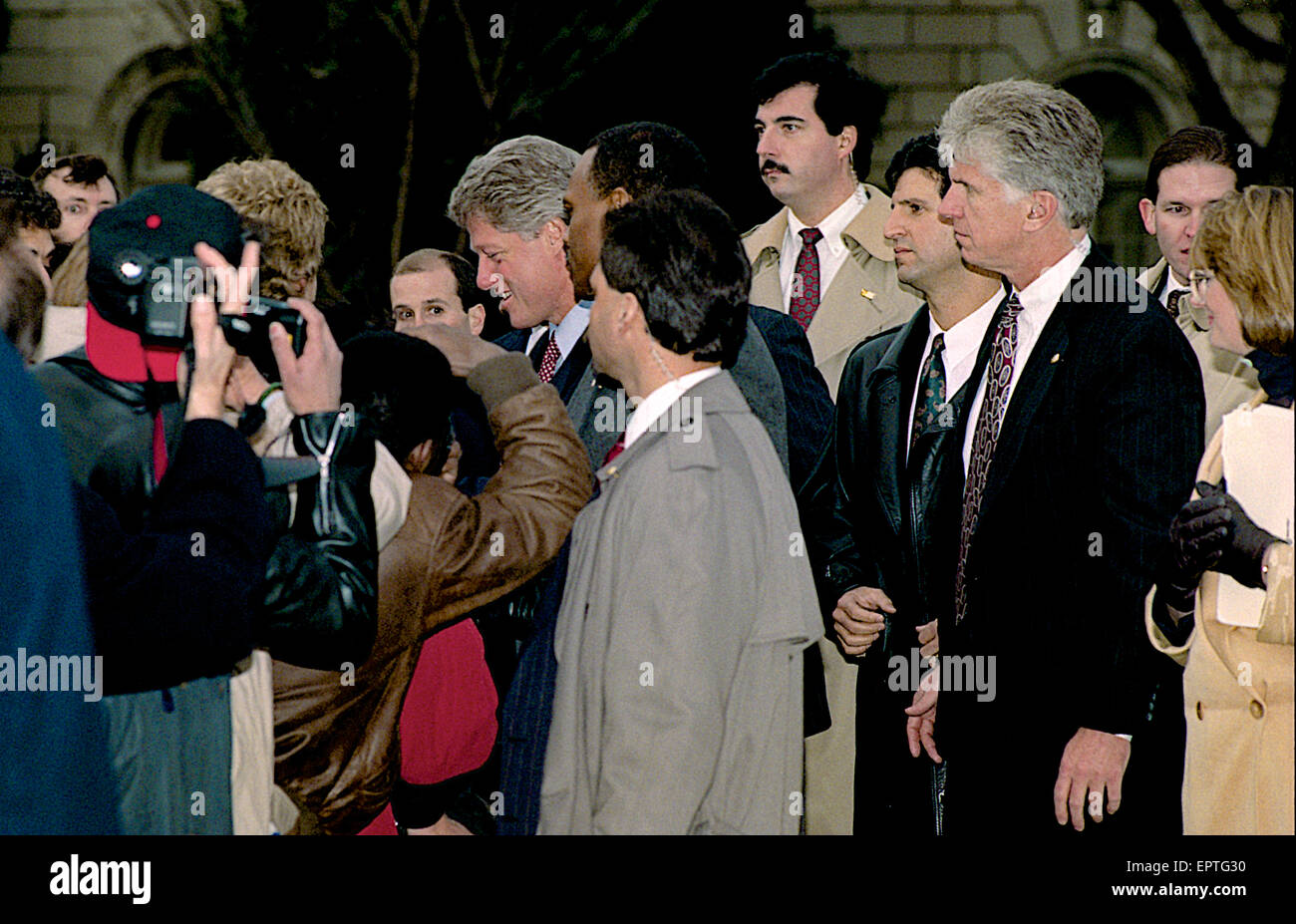 Swearing in supreme court justices hi-res stock photography and images ...