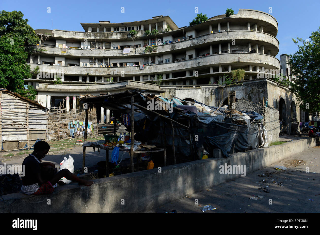 Portuguese colonial building mozambique hi-res stock photography and ...