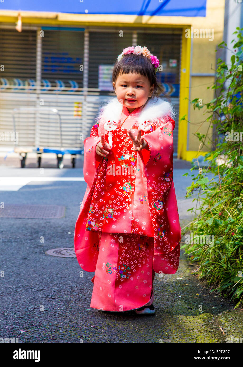Local Japanese people in traditional dress Stock Photo - Alamy
