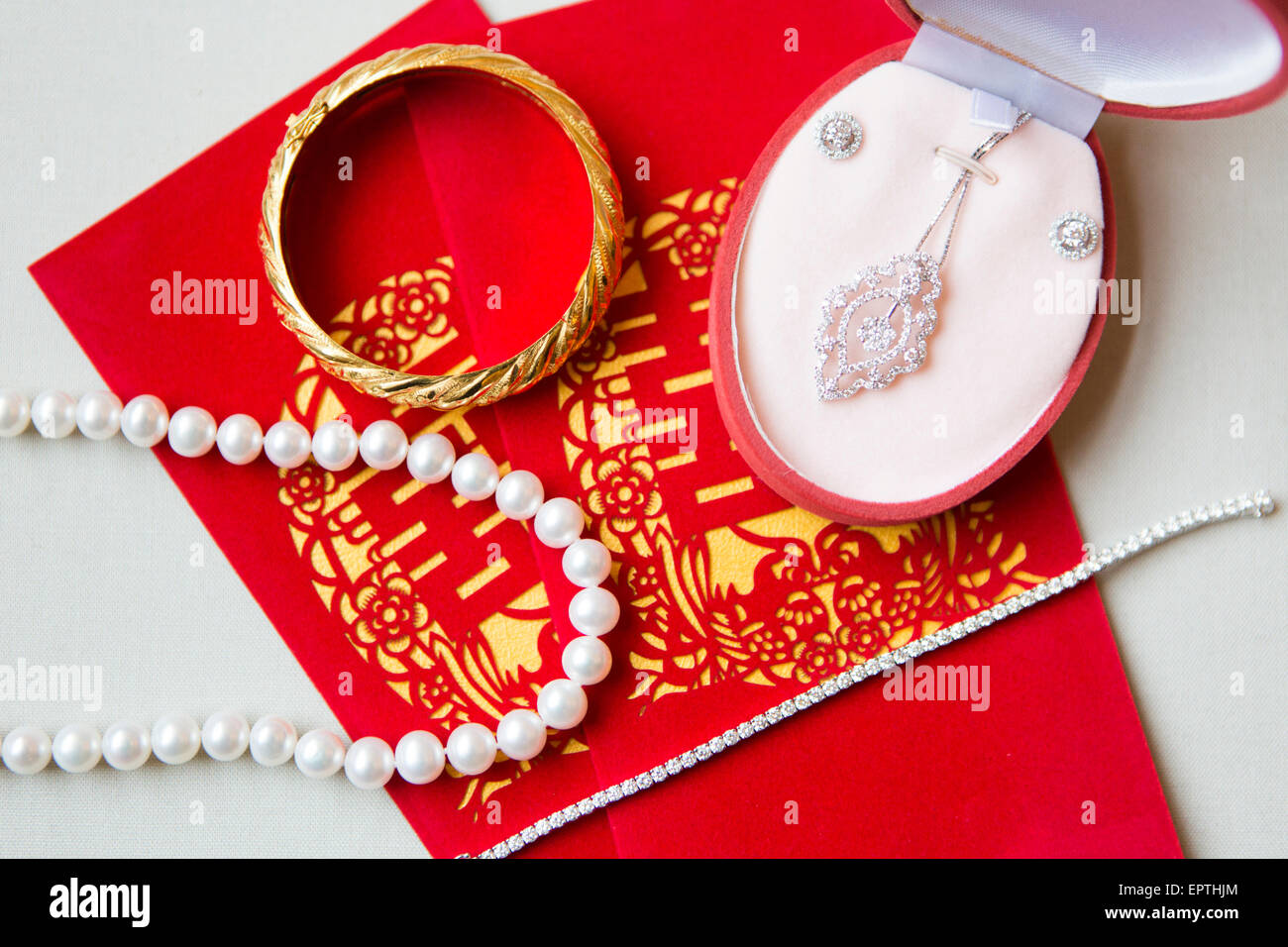 Ang pow hi-res stock photography and images - Alamy