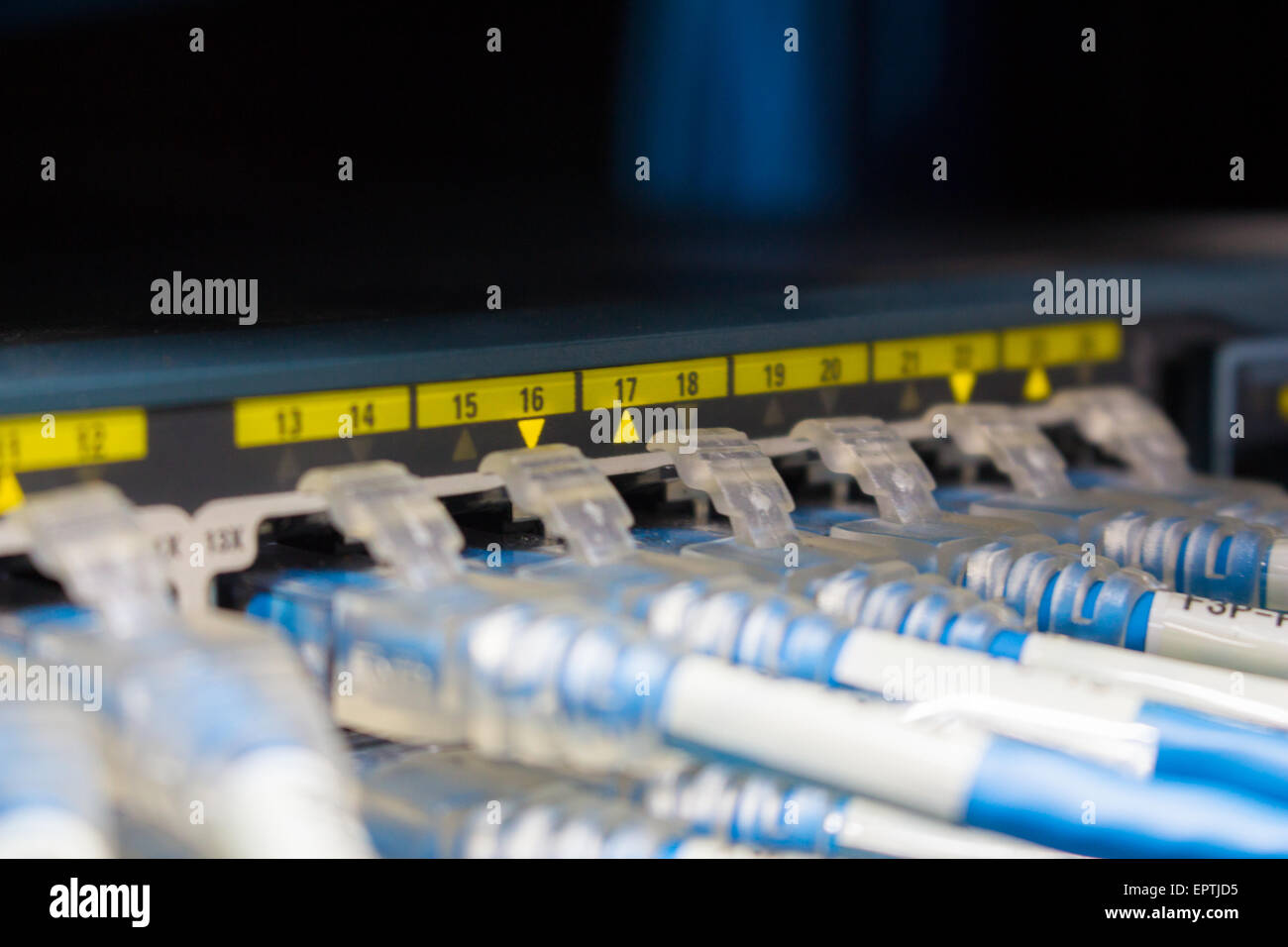 Lights and connections on network server Stock Photo - Alamy