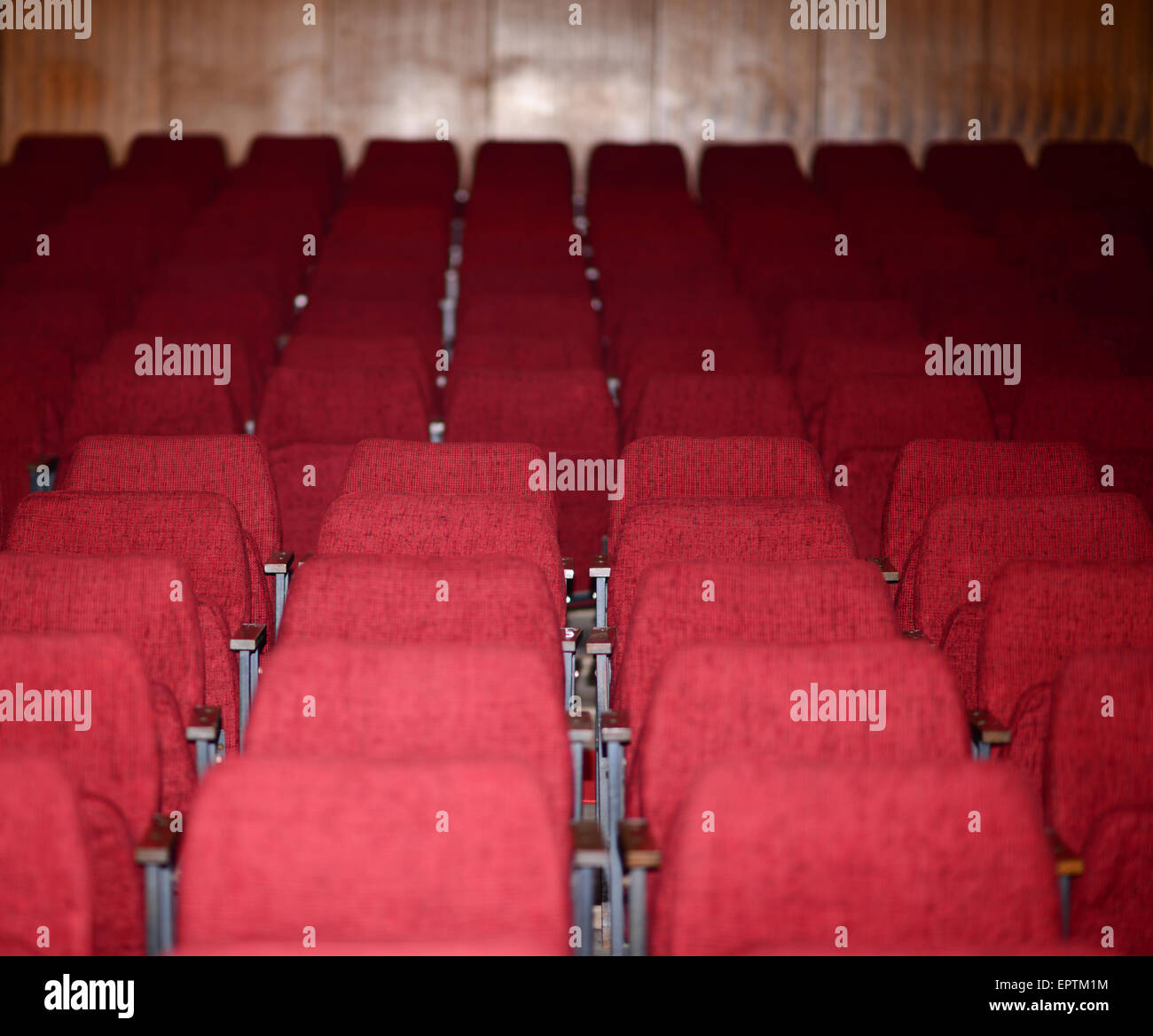Empty broadway stage hi-res stock photography and images - Alamy