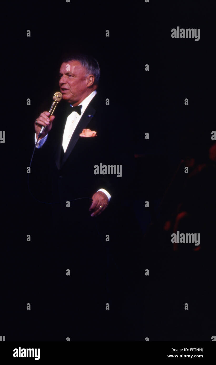 Chicago, Illinois, USA 10th September 1986 Frank Sinatra performs at ...