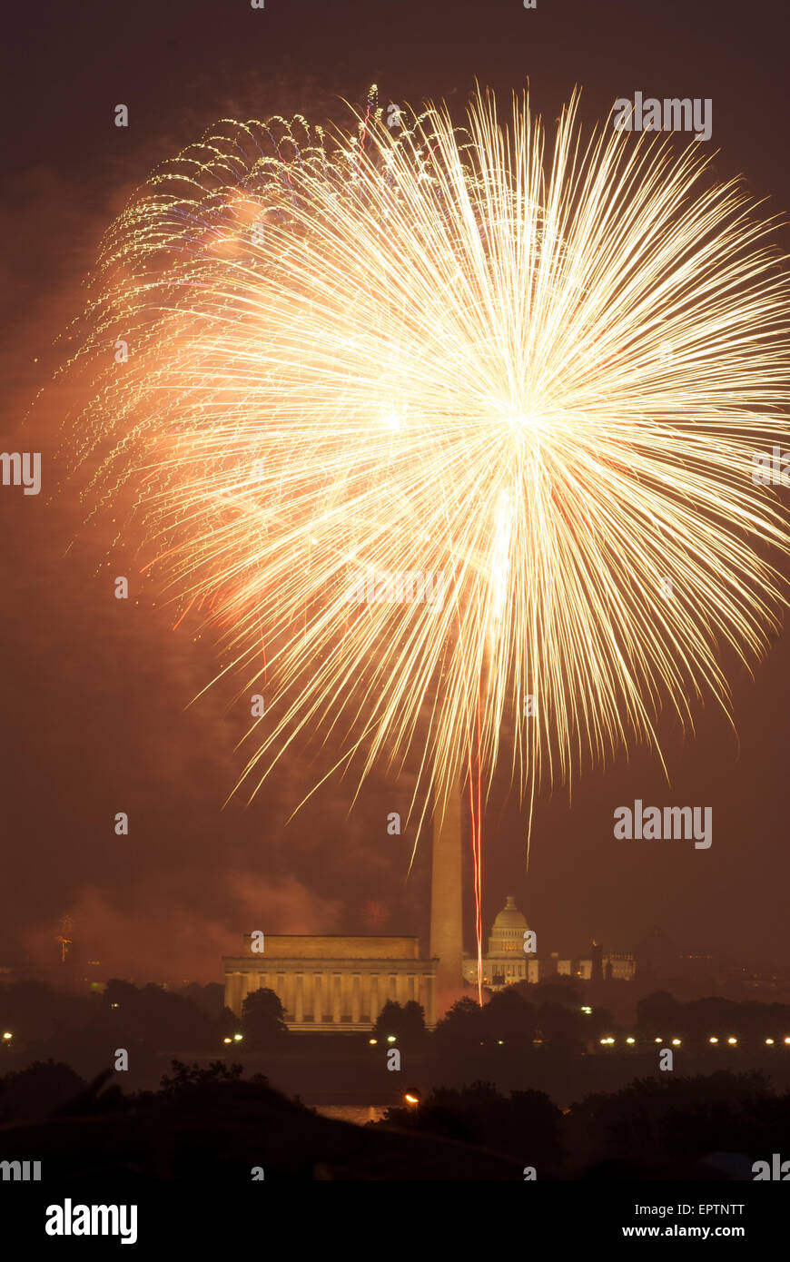 Independence day fireworks monuments hi-res stock photography and ...