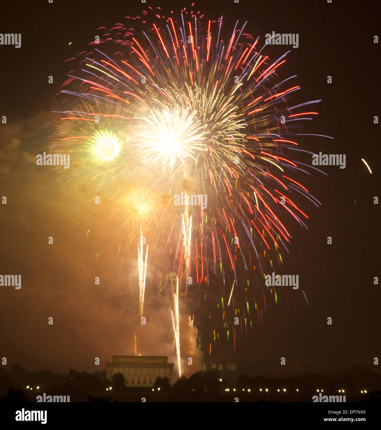 Washington dc river fireworks hi-res stock photography and images - Alamy