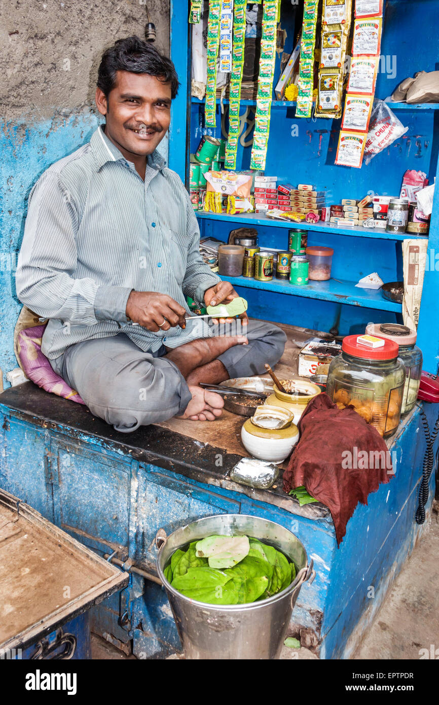 Mumbai India,Dharavi,60 Feet Road,slum,man men male,stall,vendor ...
