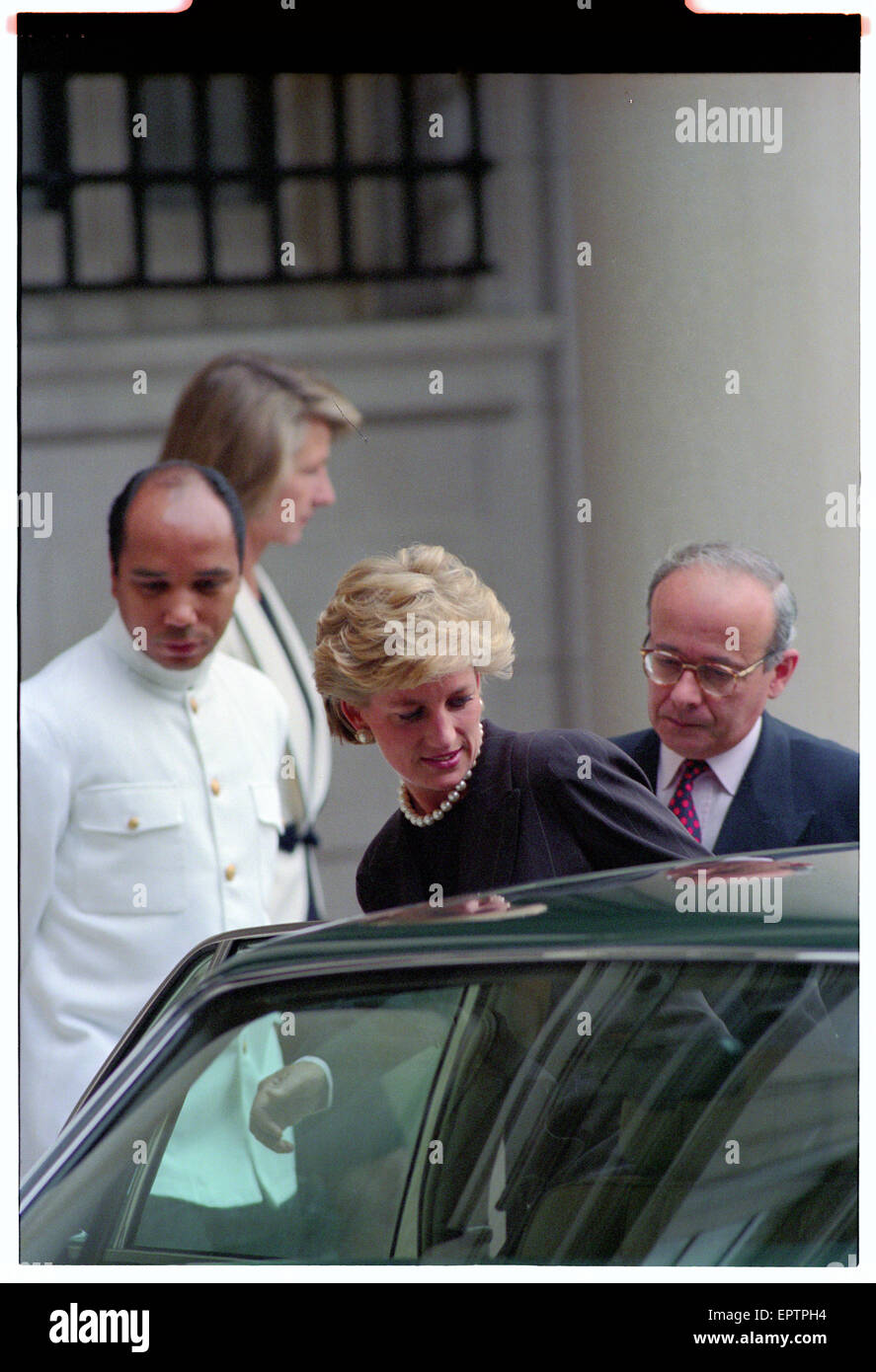 Washington DC. Oct. 22. 1994. Diana Princess of Wales leaves the ...