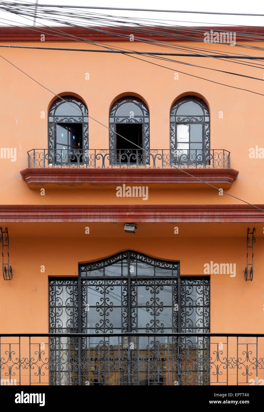 Colonial house wrought iron hi-res stock photography and images - Alamy