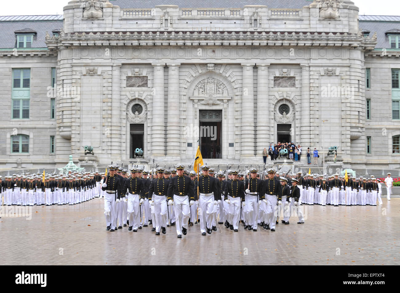 Annapolis, Maryland, USA. 21st May, 2015. US Naval Academy cadets march ...