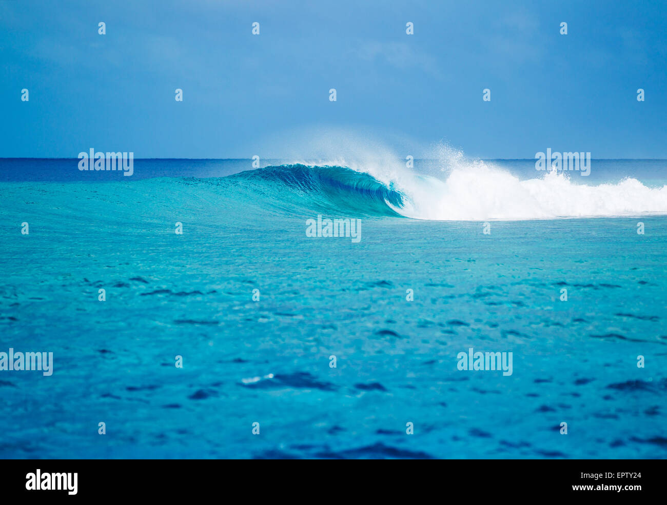 Blue Ocean Wave, Epic Surf Stock Photo - Alamy