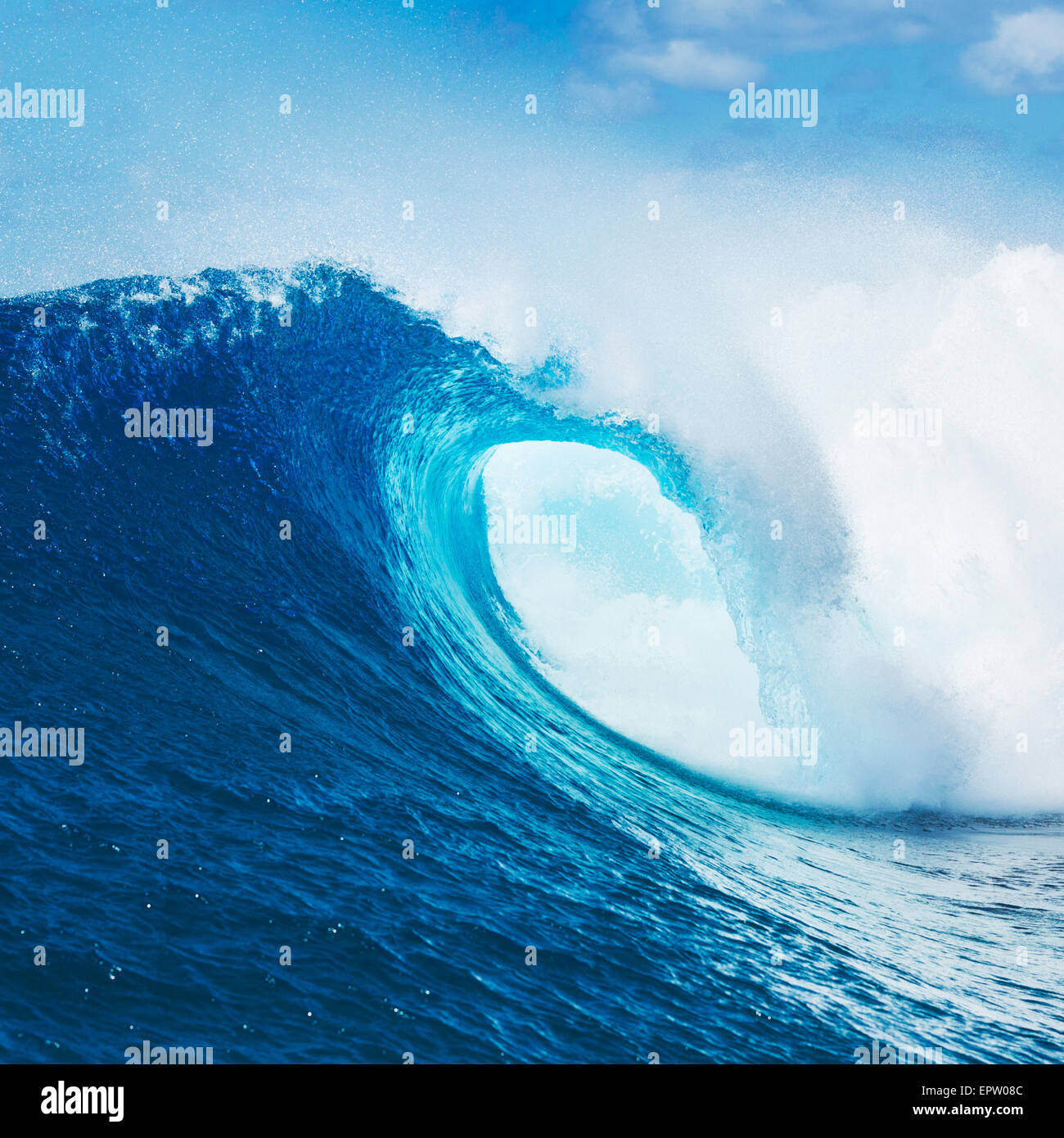 Blue Ocean Wave, Epic Surf Stock Photo - Alamy