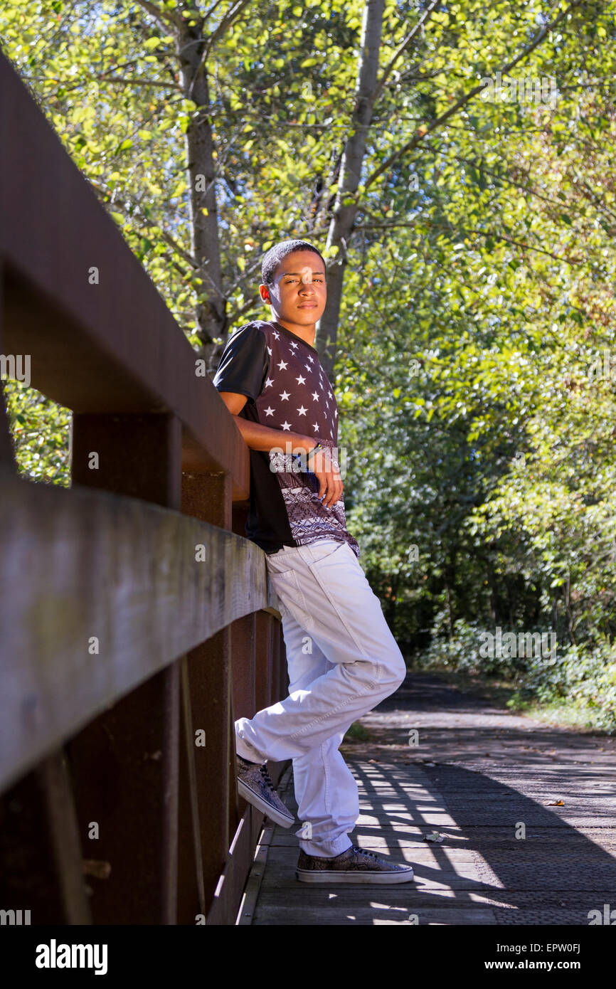 Teenage self esteem hi-res stock photography and images - Alamy