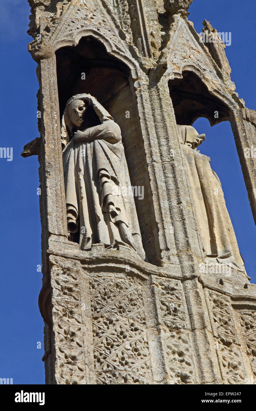 The Eleanor Cross in Geddington Stock Photo - Alamy