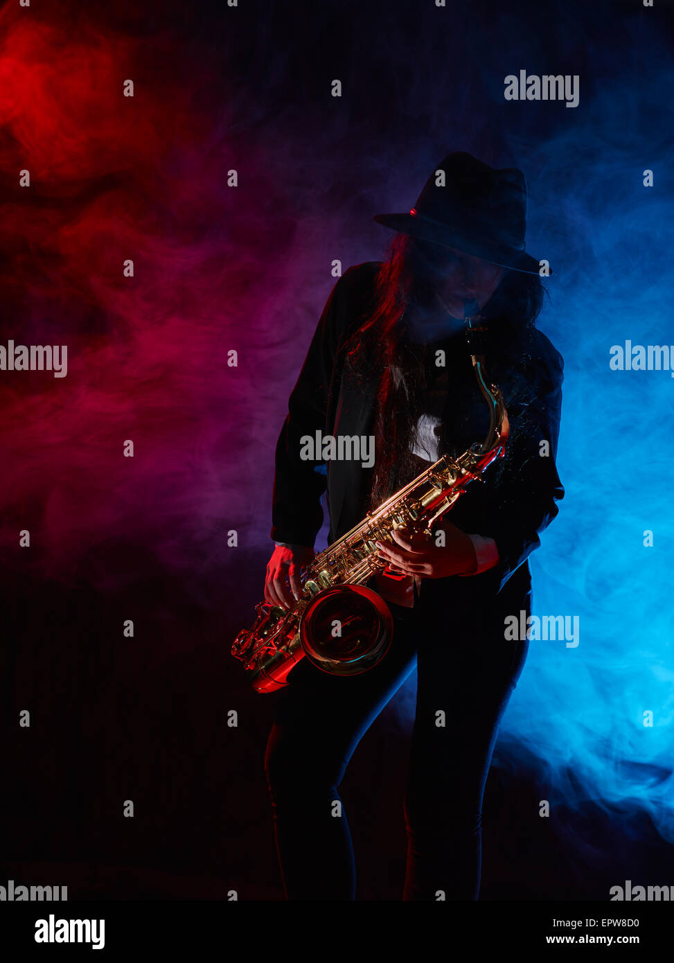 Female jazz saxophonist hi-res stock photography and images - Alamy
