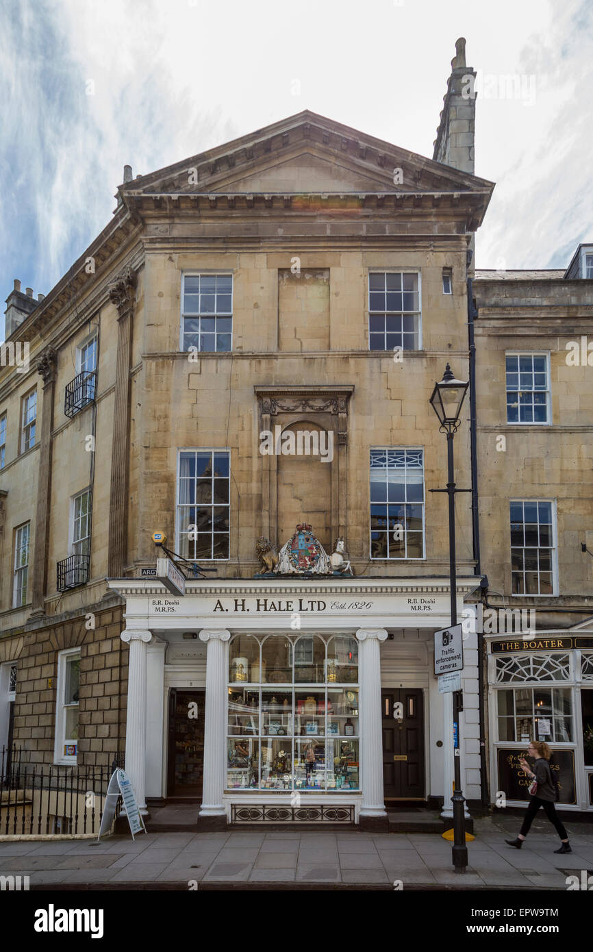 Pharmacy Shop Front High Resolution Stock Photography and Images - Alamy