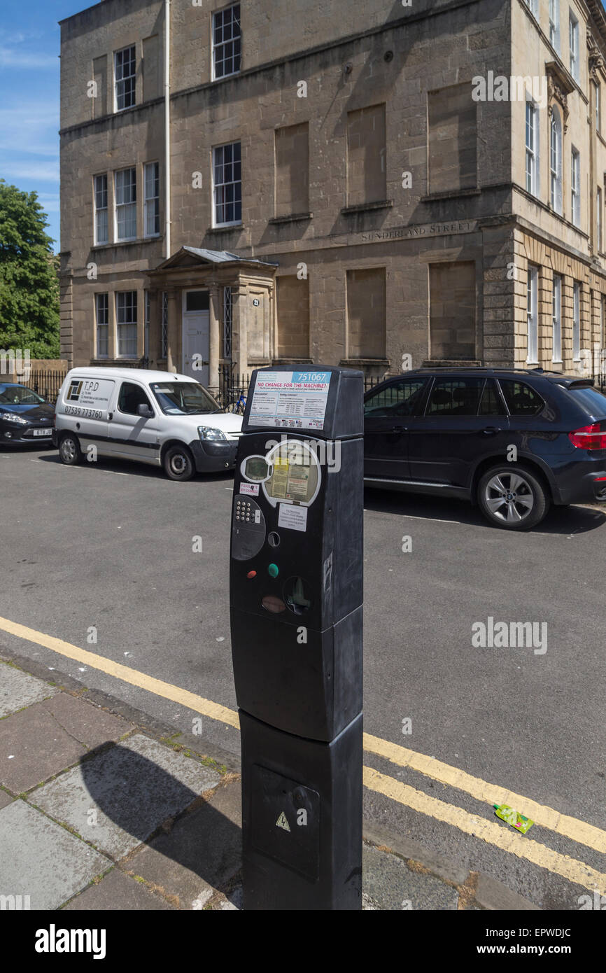 Road side parking meter hi-res stock photography and images - Alamy