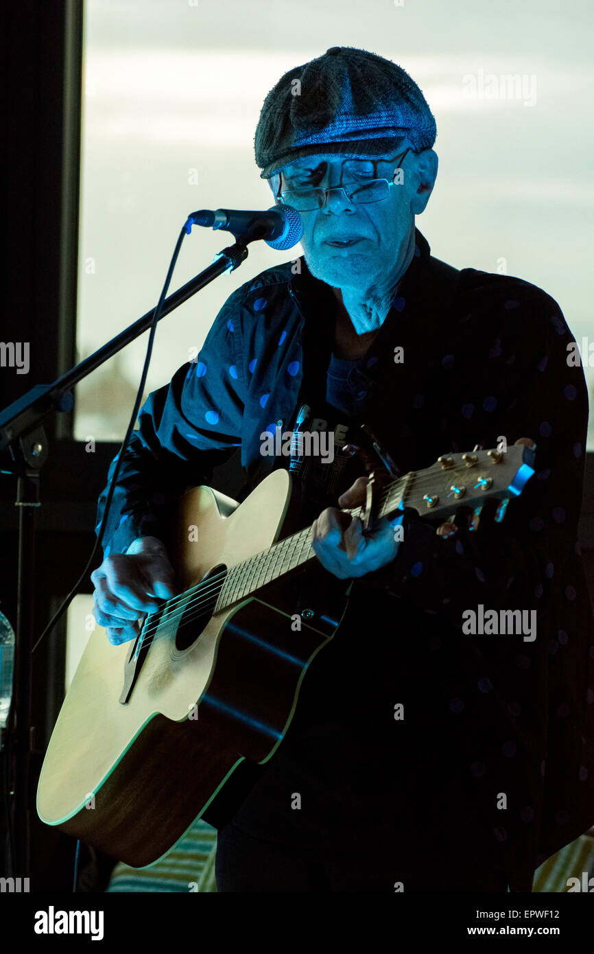 Lindisfarne singer hi-res stock photography and images - Alamy