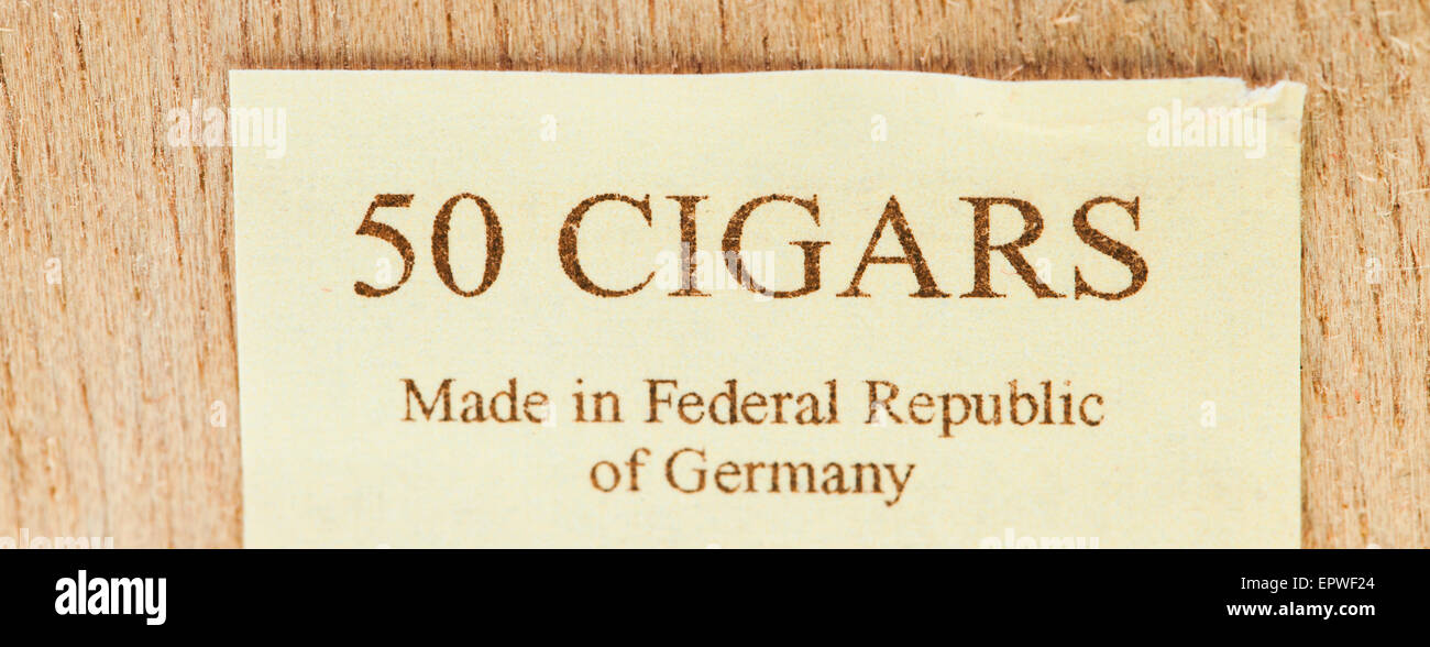 Cigar paper hi-res stock photography and images - Alamy