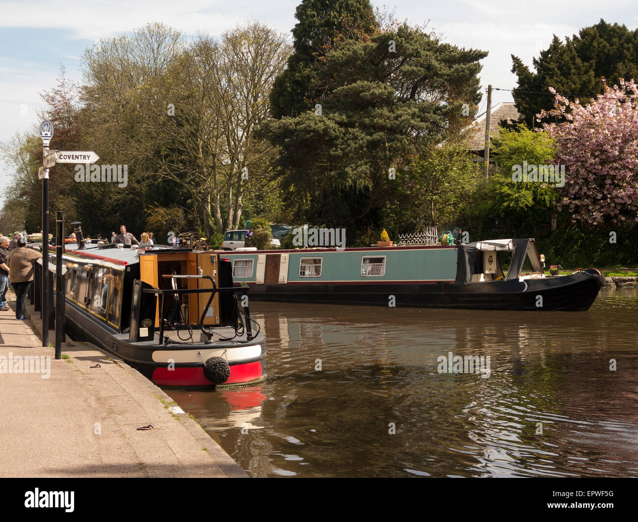 Fradley junction hi-res stock photography and images - Alamy