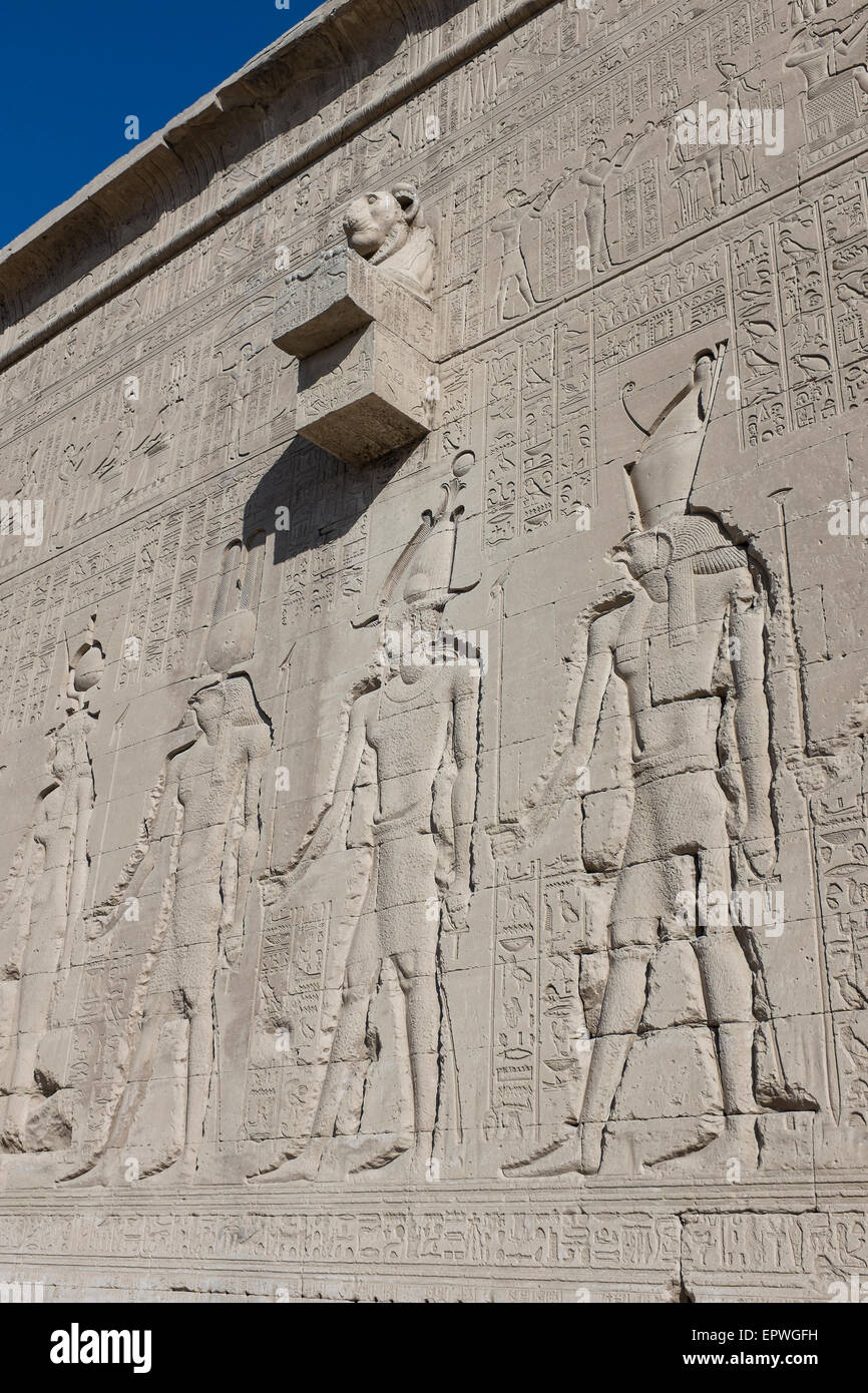 Heiroglyphics of Gods on the outer wall of the temple of Hathor at ...