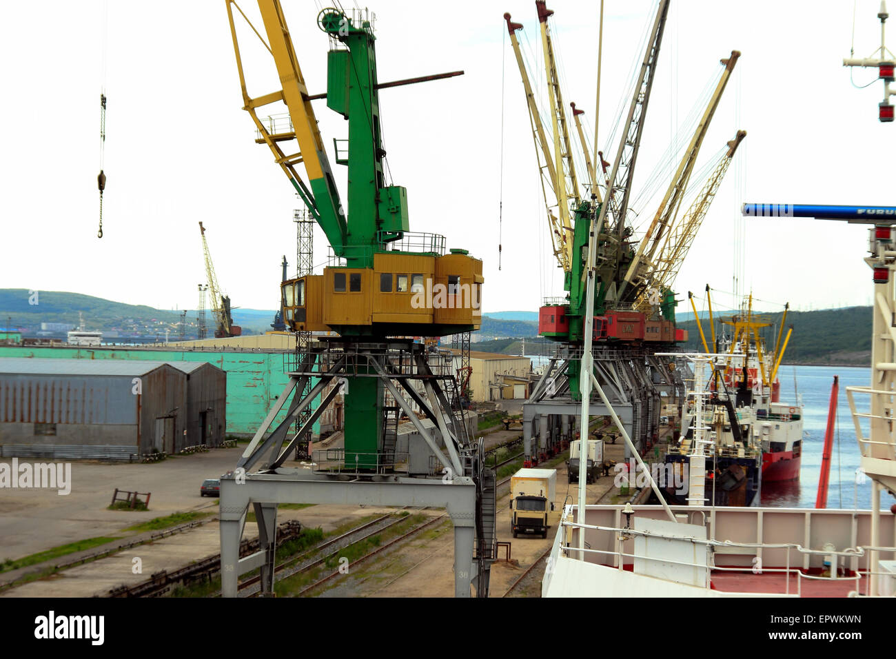 Quay quayside seaport vessel hi-res stock photography and images - Alamy