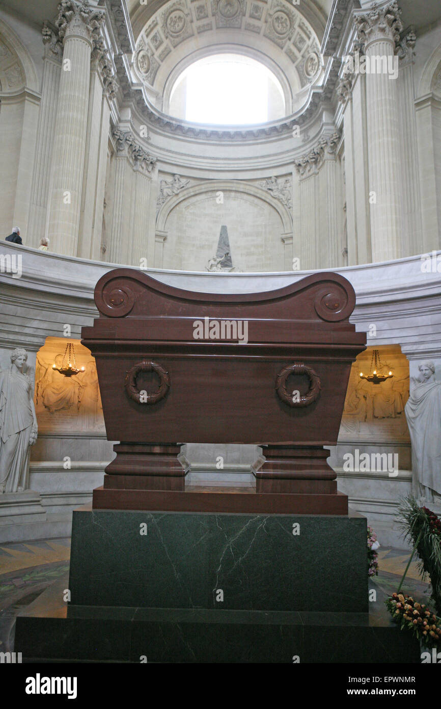 Tomb tombeau of Napoleon Bonaparte Stock Photo - Alamy